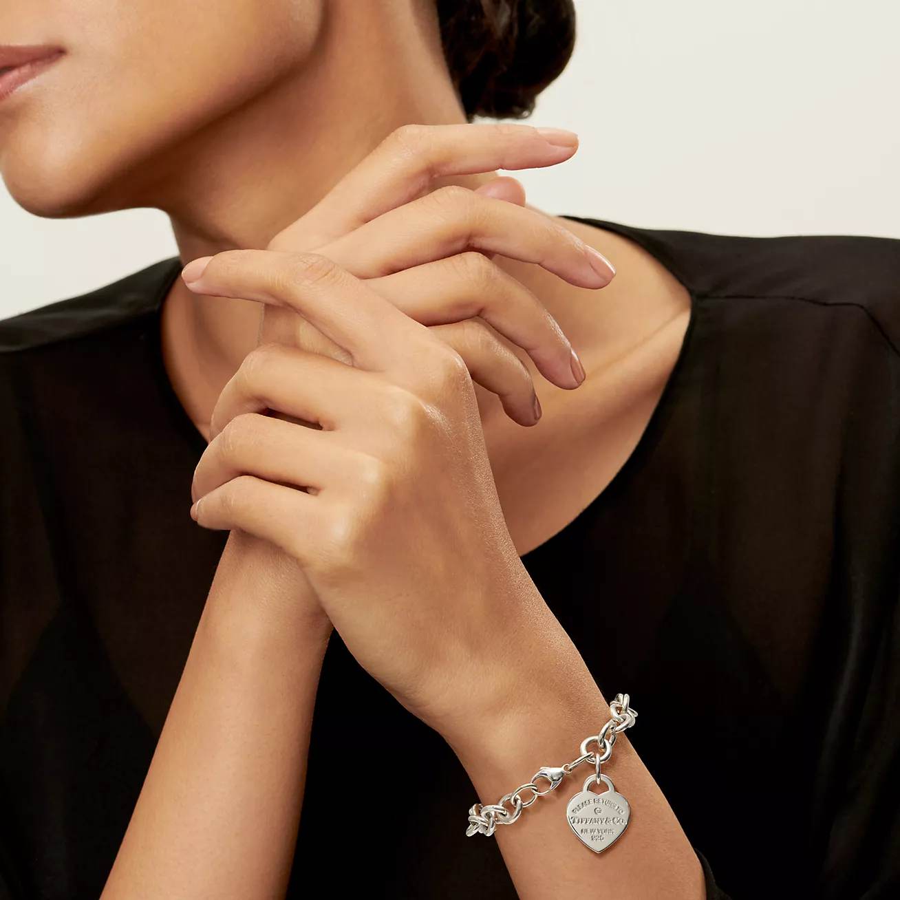 Tiffany Co. Return to Tiffany Heart Tag Bracelet Sterling silver buy for 533000 KZT in the official Viled online store art. 69700934