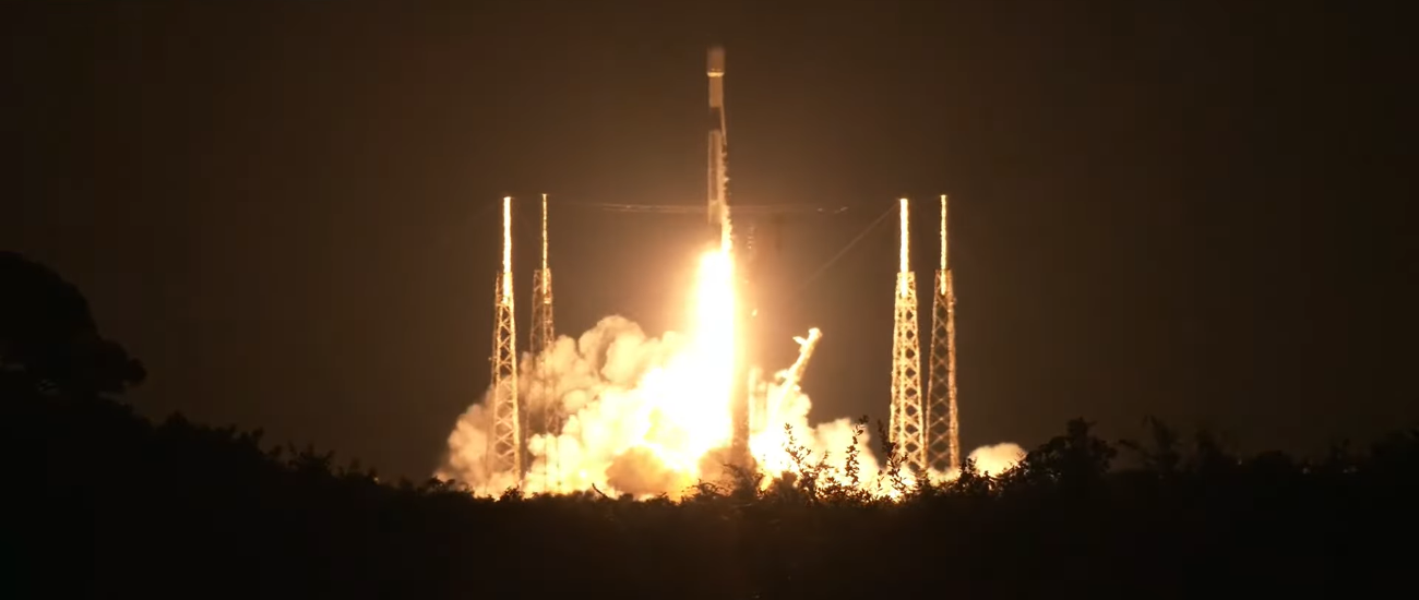 SpaceX успешно вывела на орбиту 22 спутника Starlink v2 Mini