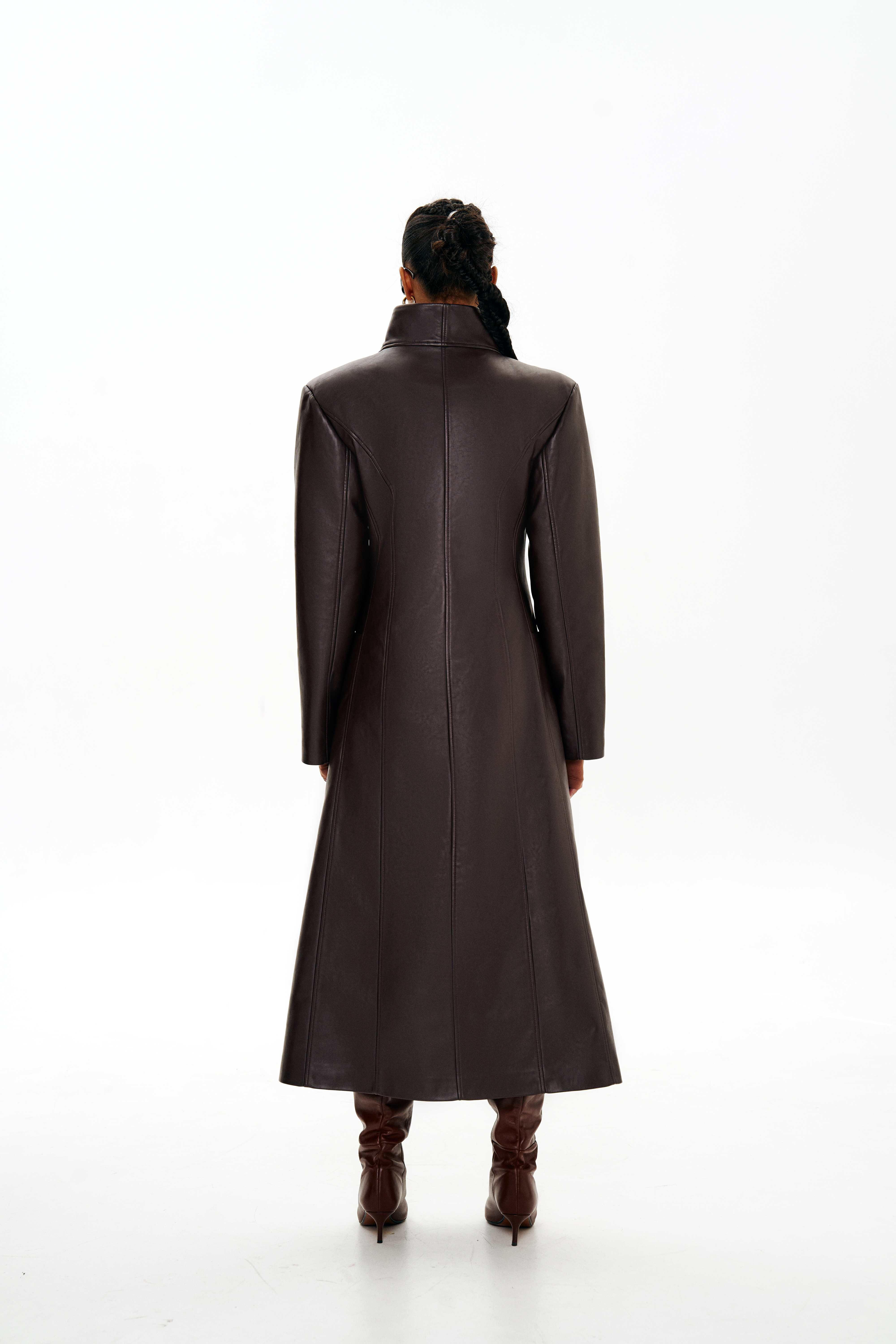 Vikisews | Trinity coat